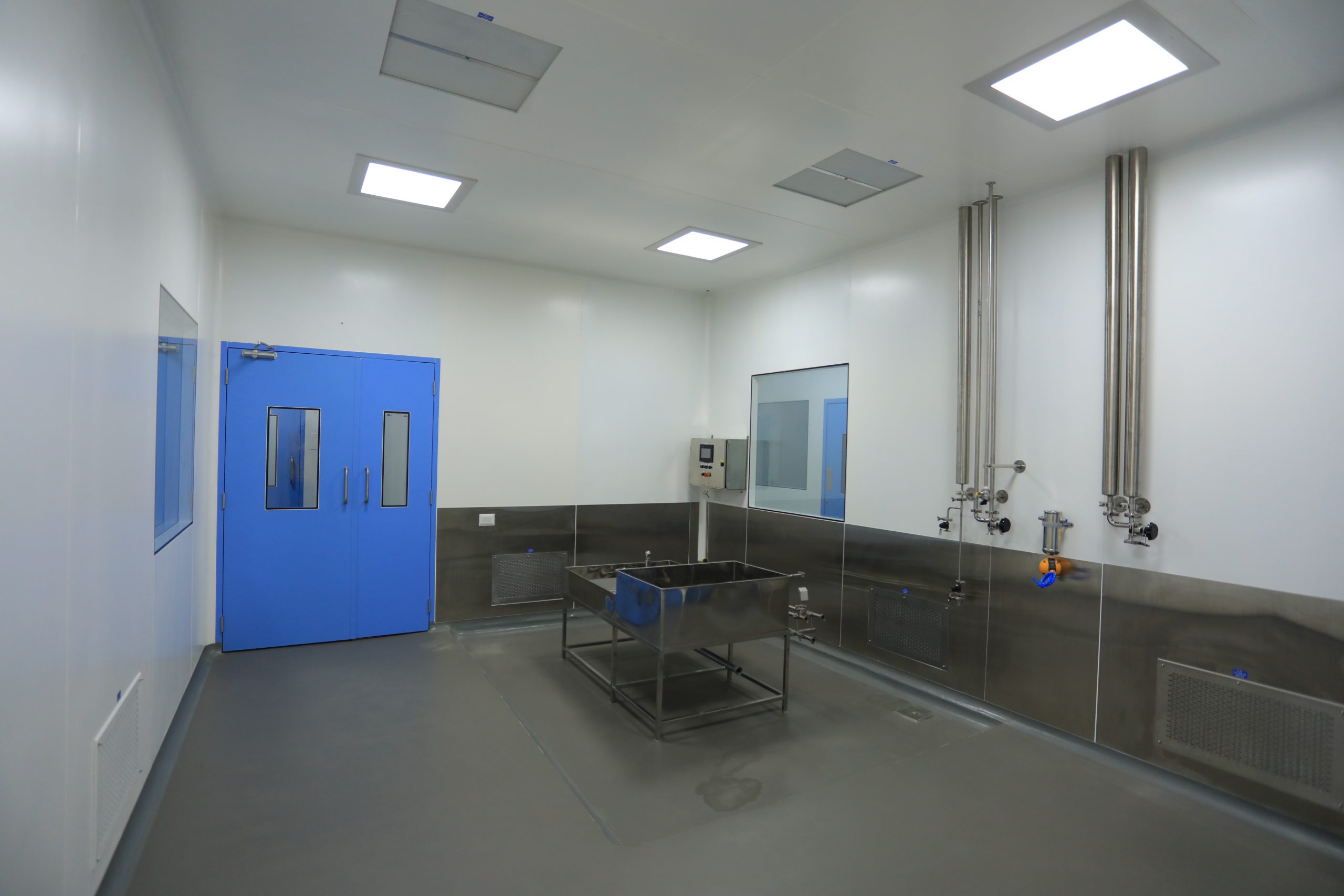 IMAGES - Ultra Clean Room System