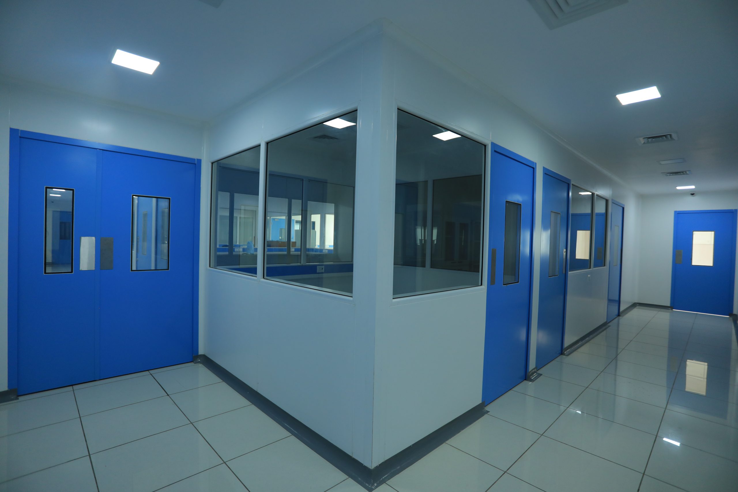 IMAGES - Ultra Clean Room System